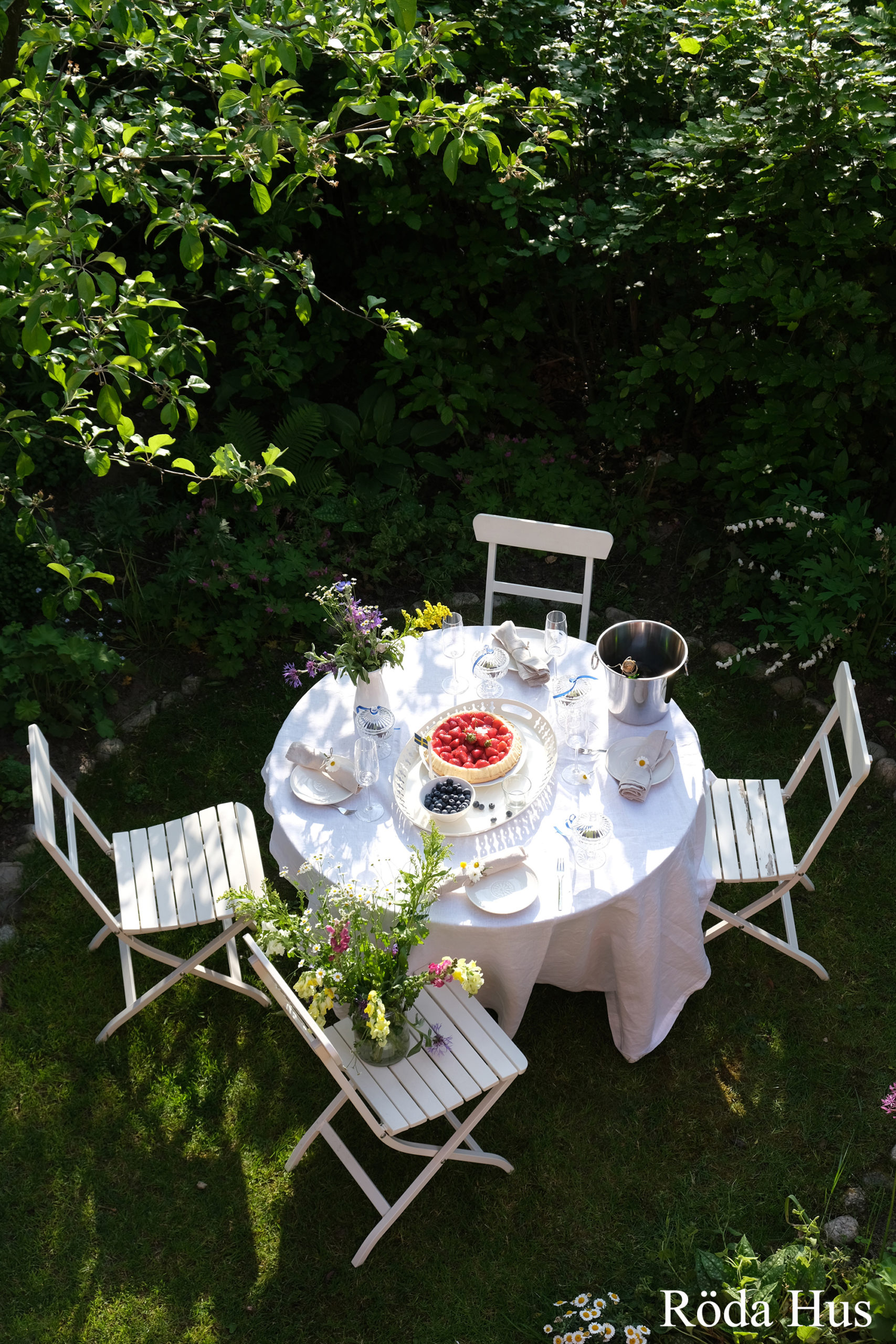 Ikea Midsommar-Fest – Röda Hus